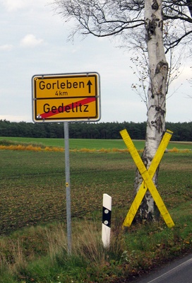 Thousands attend unprecedented anti-nuclear protests in Germany: Local ...