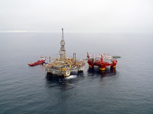 Near disaster aboard Norwegian oil rig as anchor swings loose ...
